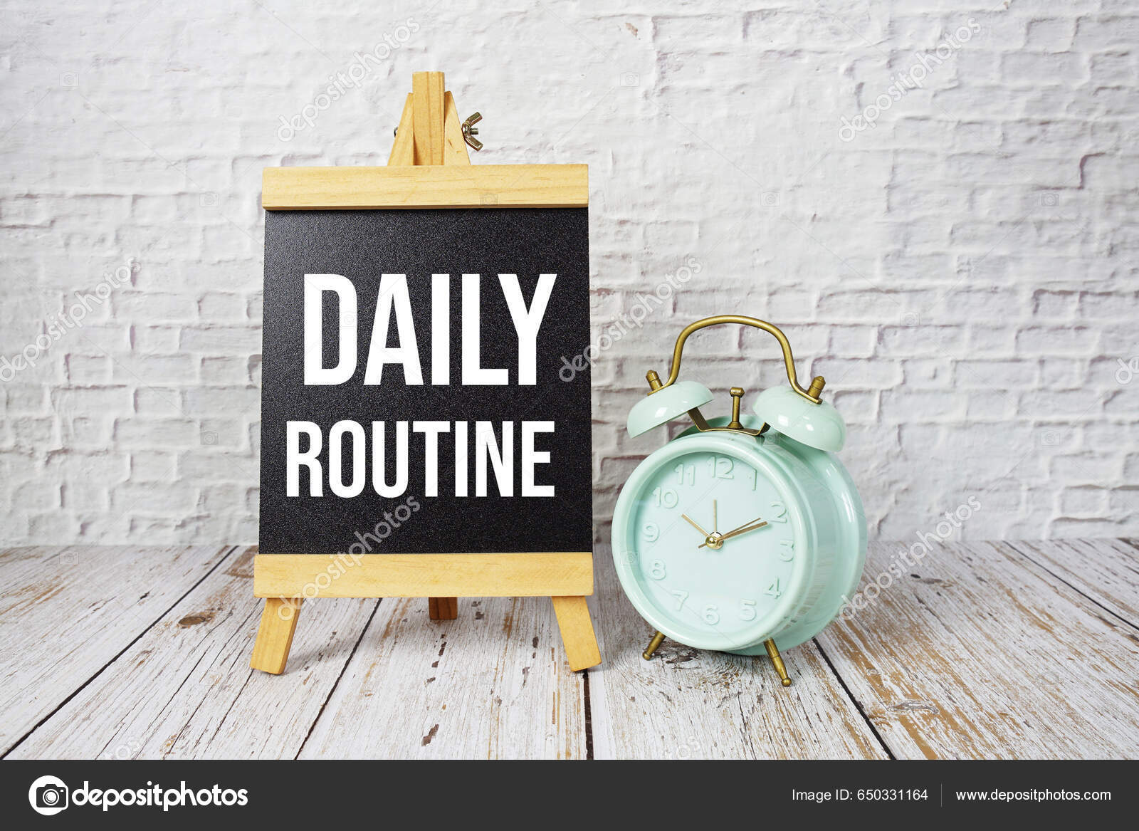 Daily Routine Text Message Alarm Clock Wooden Background — Stock Photo ...