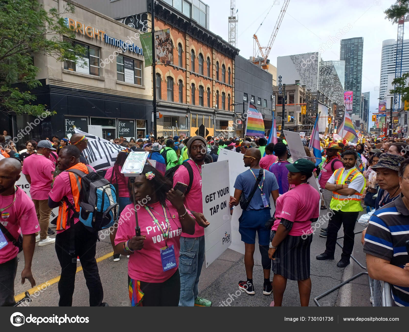 Toronto Canadá Junio 2024 Los Pueblos Participan Desfile Anual Del ...
