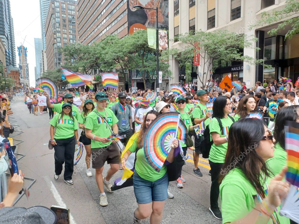 Toronto Canadá Junio 2024 Los Pueblos Participan Desfile Anual Del ...