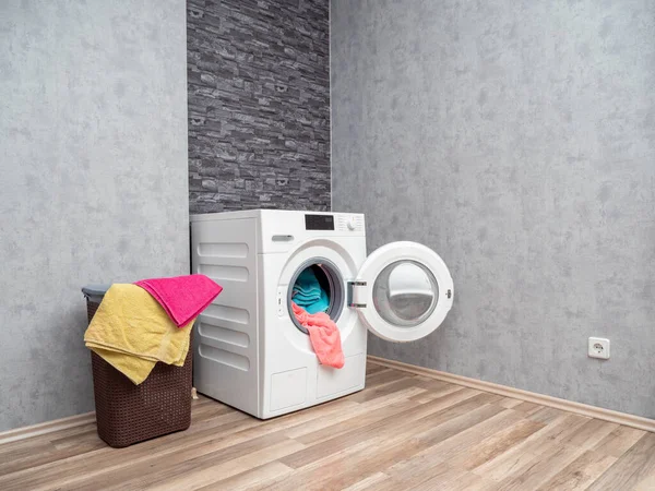 Laundry Room Interior Washing Machine Wall Modern Washing Machine ...