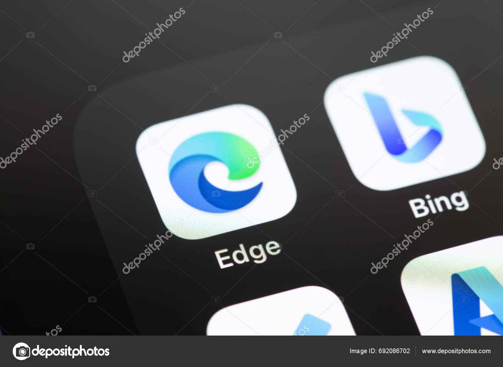 Microsoft Edge Bing Mobile Apps Screen Smartphone Iphone Closeup ...