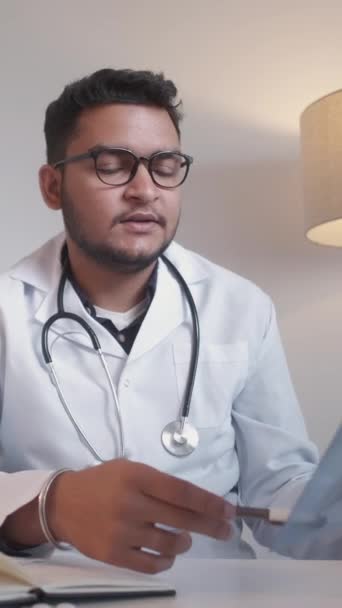 24,611 Cita doctor Stock Videos, 4K & HD Footage | Depositphotos