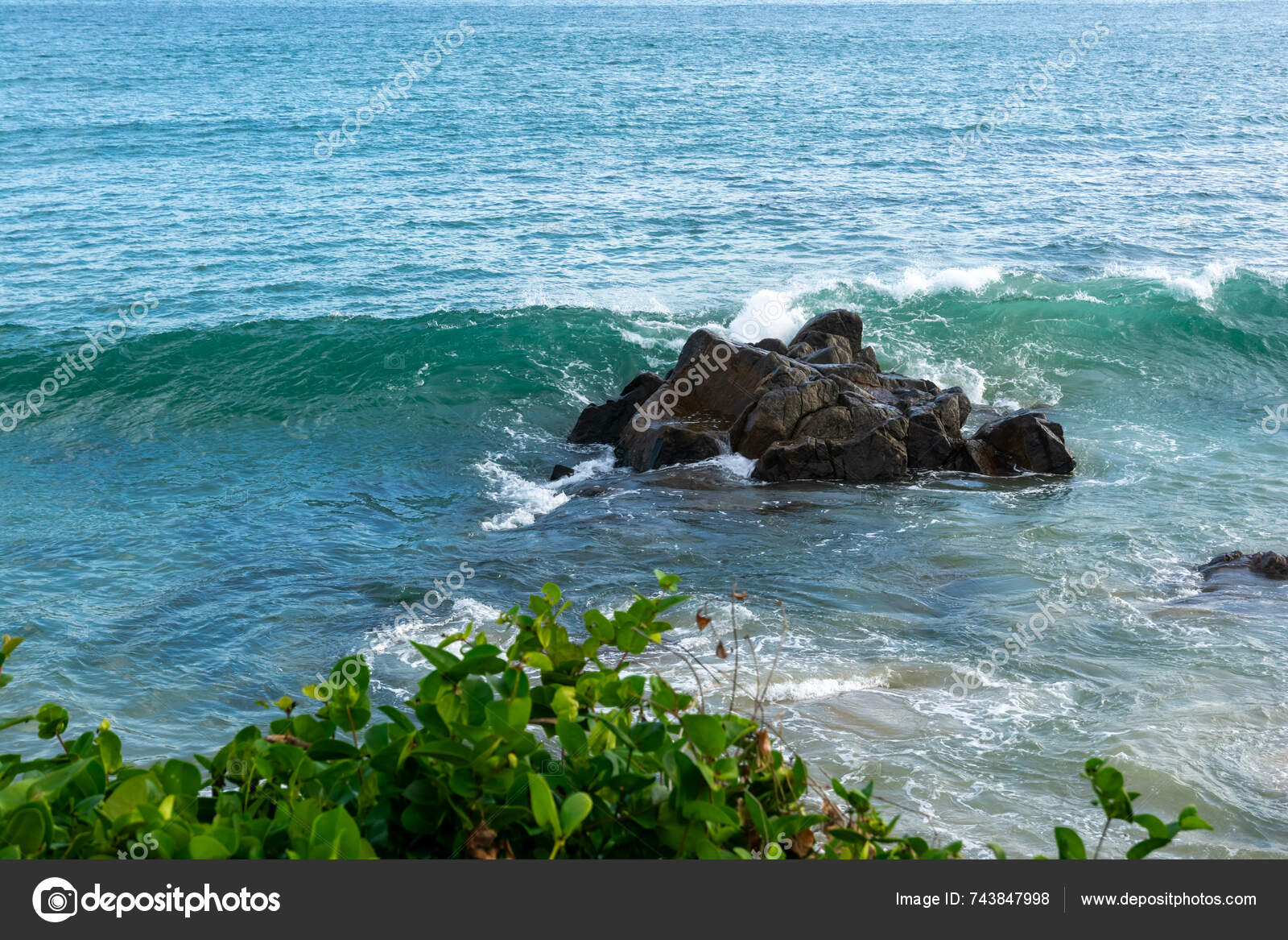 Strong Sea Waves Breaking Rock Seaside Live Nature Environment Brazil ...