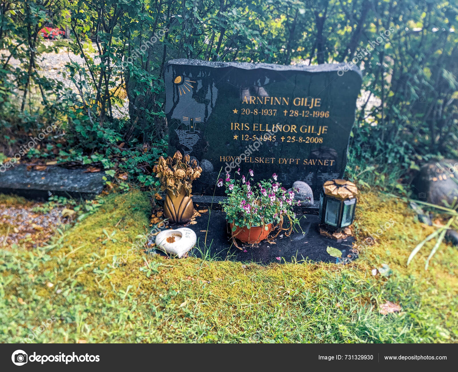 View Moss Kierkegaard Cemetery Norway — Stock Editorial Photo © alin.s ...