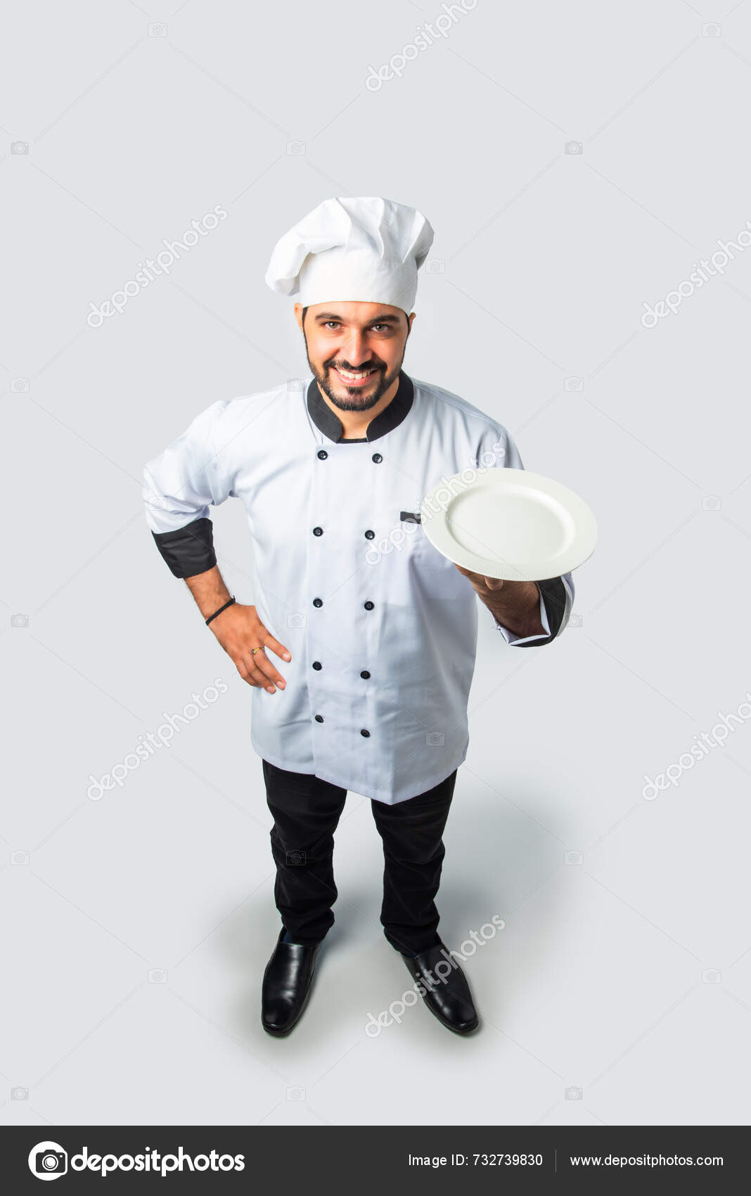 Indian Asian Chef Professional Cook Empty Terracotta Pot Handi Plate ...