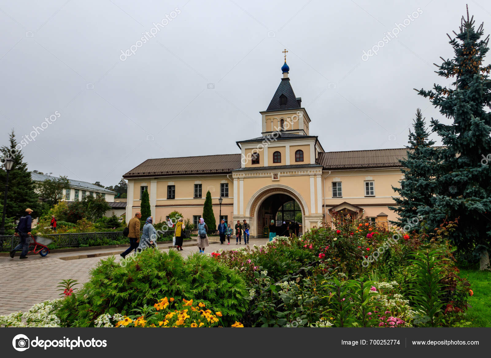 Kozelsk Russia August 2019 Holy Gate Optina Monastery Optina Pustyn ...