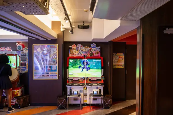 Real arcade Stock Photos, Royalty Free Real arcade Images | Depositphotos