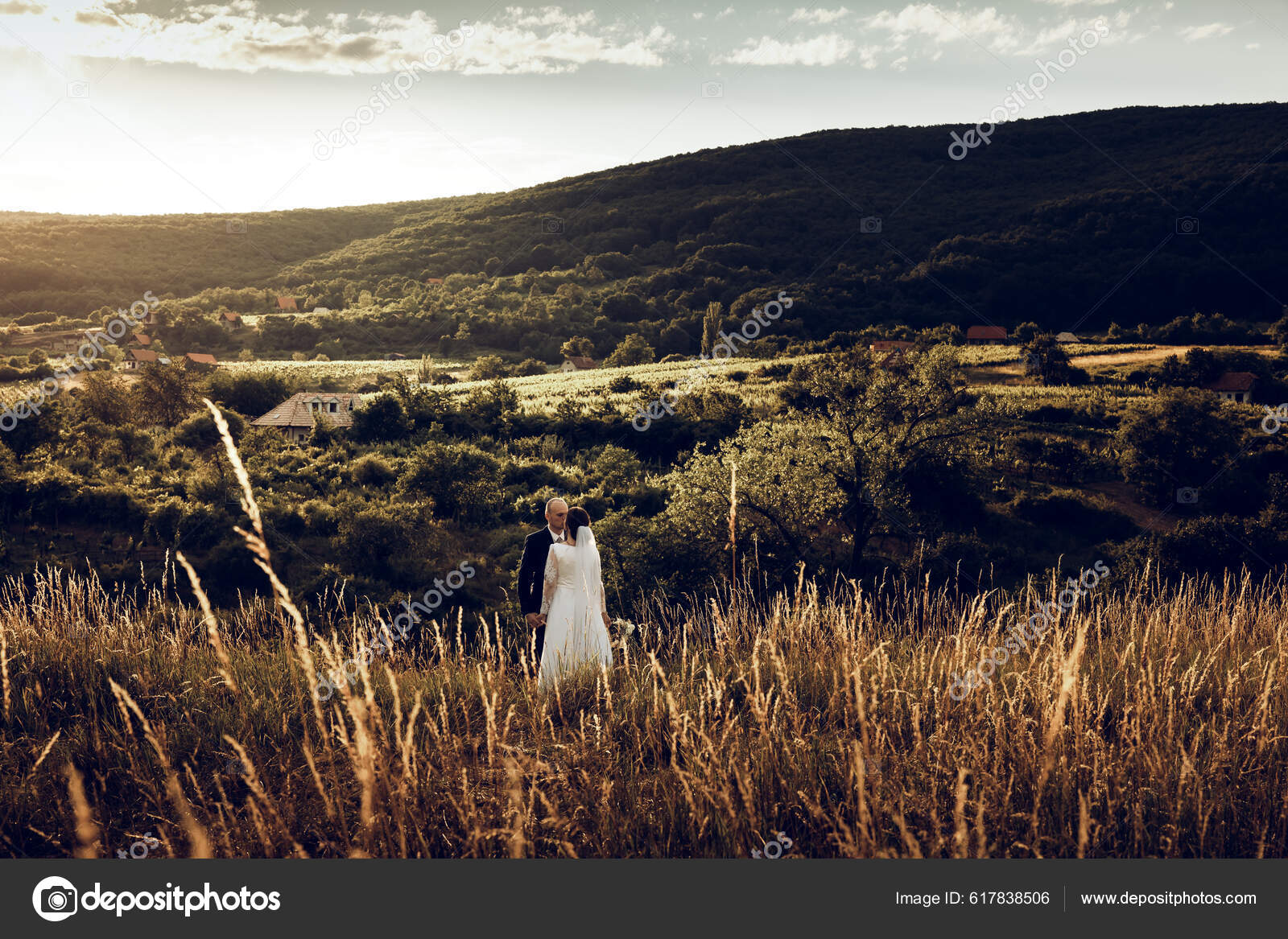 Bride Groom Holding Hands Front Jesus Christ Statue Wedding Photo ...
