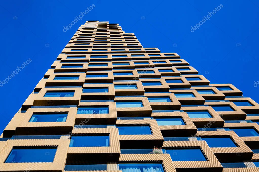 Estocolmo, Suecia - Sept 2022: Nuevo edificio de apartamentos de dos ...