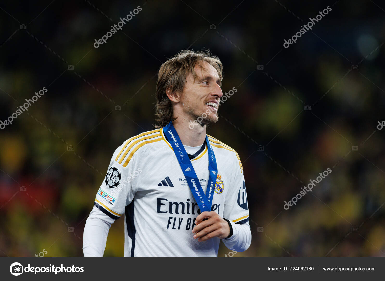 Luka Modric Durante Partido Final Champions League 2024 Entre Borussia ...