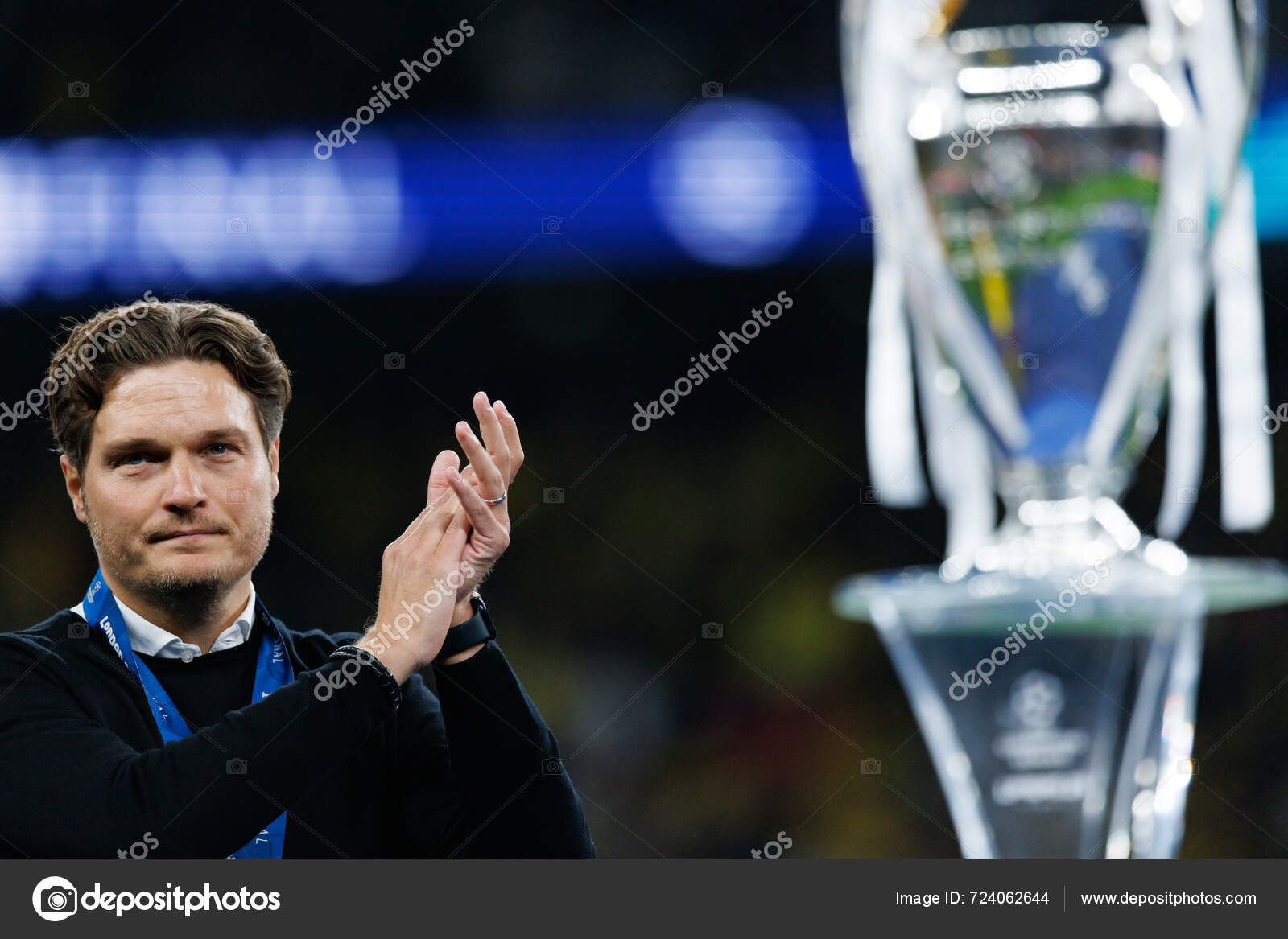 Edin Terzic Durante Partido Final Champions League 2024 Entre Borussia ...