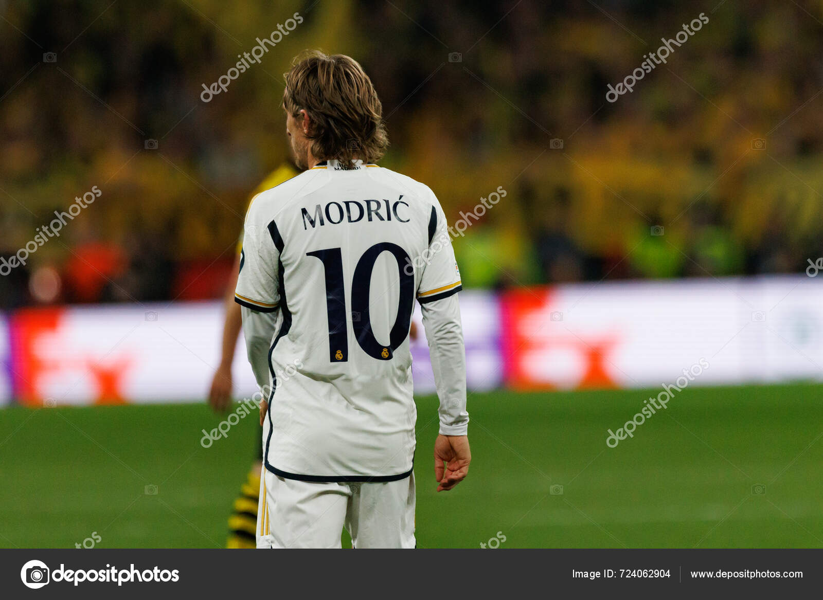 Luka Modric Durante Partido Final Champions League 2024 Entre Borussia ...