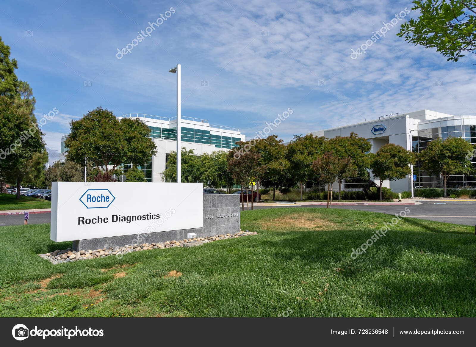 Close Roche Sign Office Building San Jose California Usa Junio — Foto ...