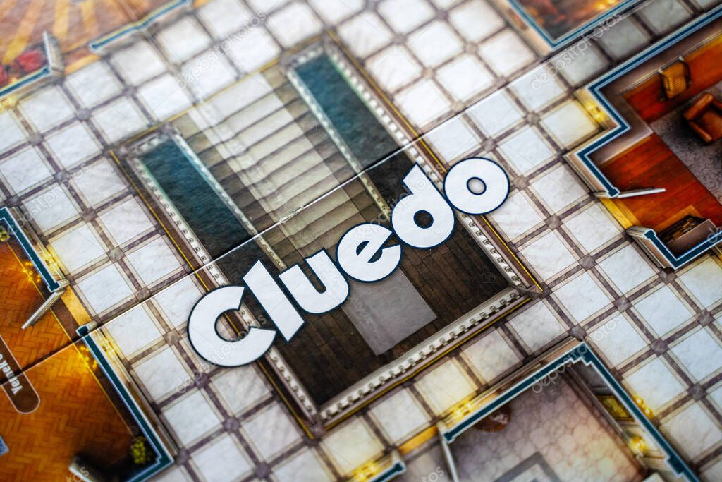 Cluedo es un juego de mesa, juego de misterio de asesinato. Izmir ...