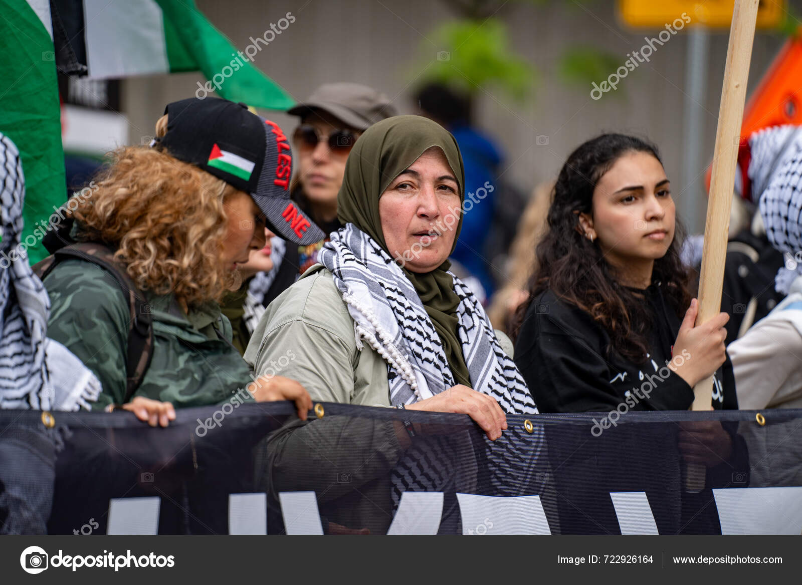 People Protest Palestinian Rally War Gaza Toronto Canada May 2024 ...