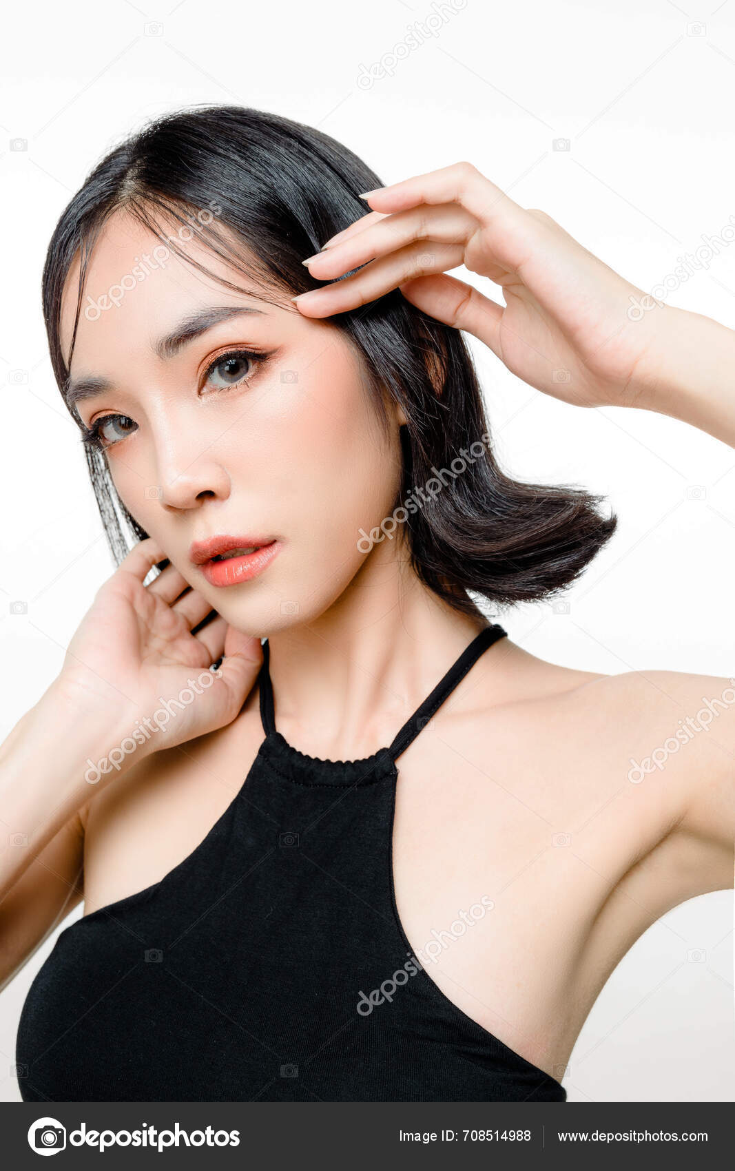 Fashionable Asian Woman Short Hair Perfect Body Cute Female Model — Stock Photo ...