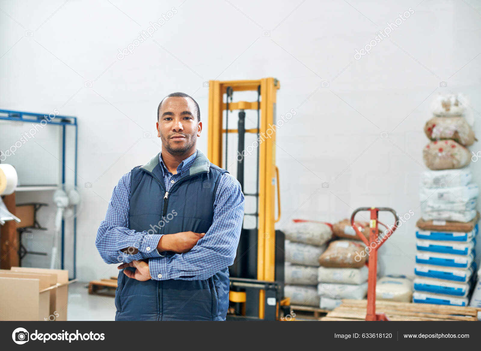 Keep Factory Organized Portrait Smiling Factory Worker — Stock Photo ...