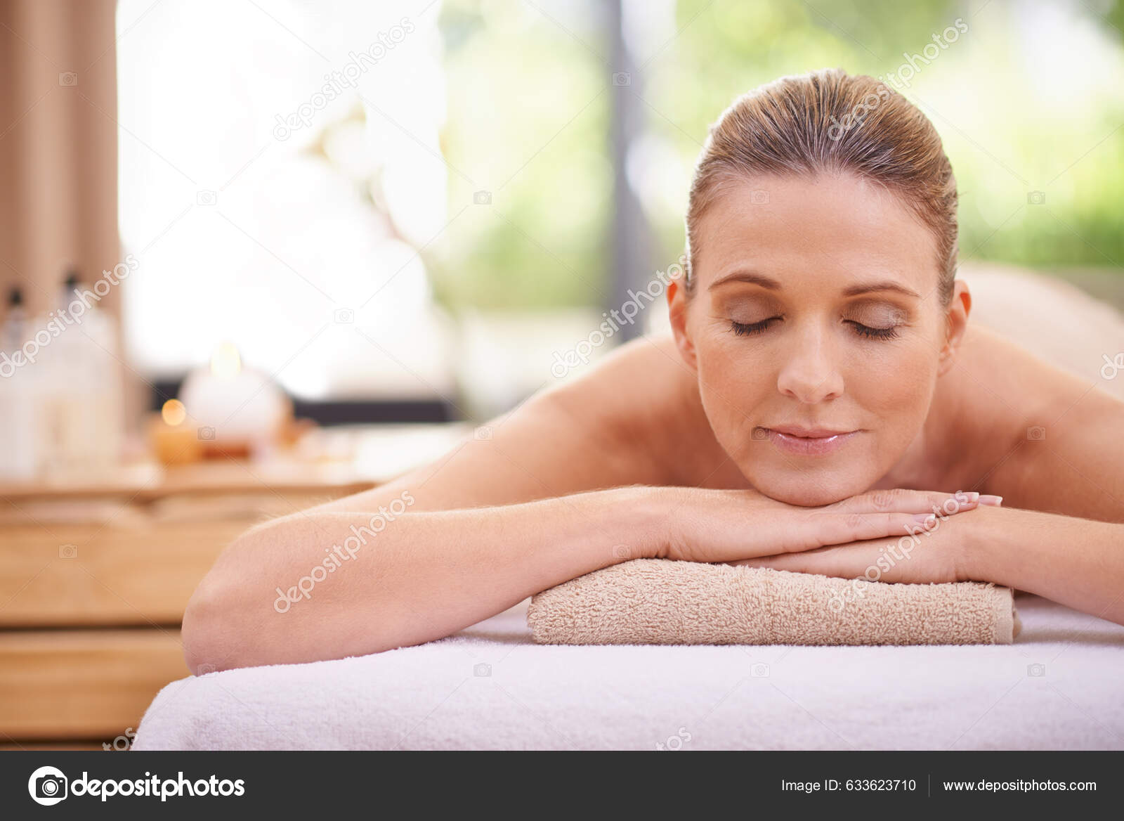 Day Beauty Spa Woman Day Spa Relaxing Massage Table Stock Photo by ...