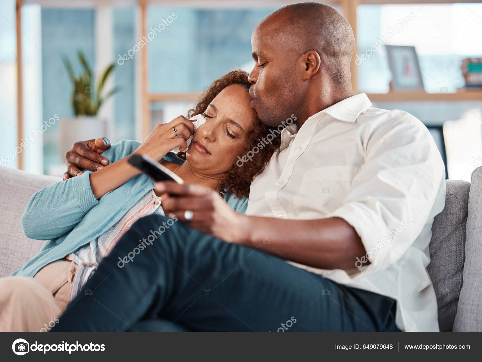 Crying Couple Hug Hd Images - Infoupdate.org