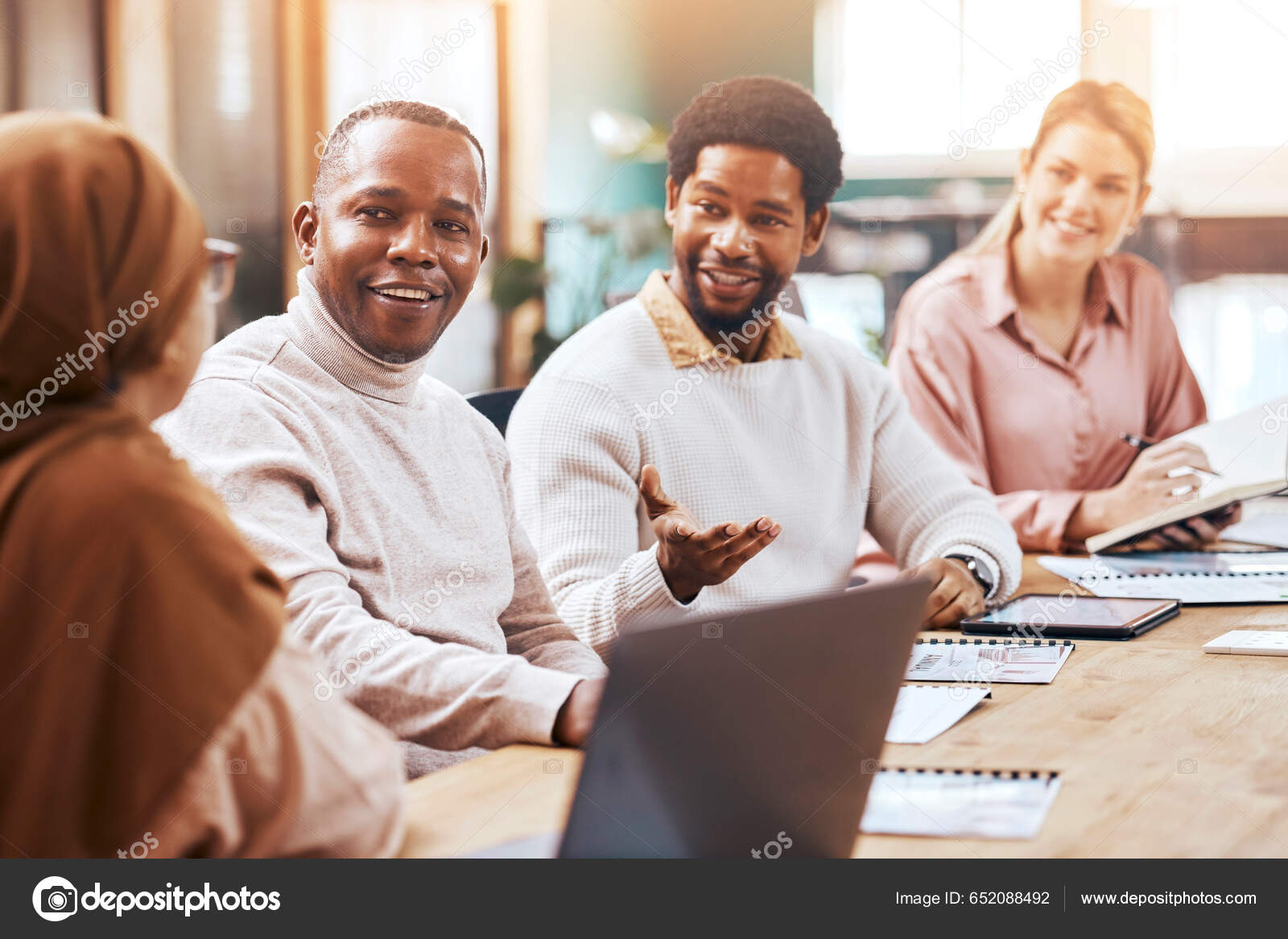 Creative Business People Meeting Collaboration Ideas Planning Team ...