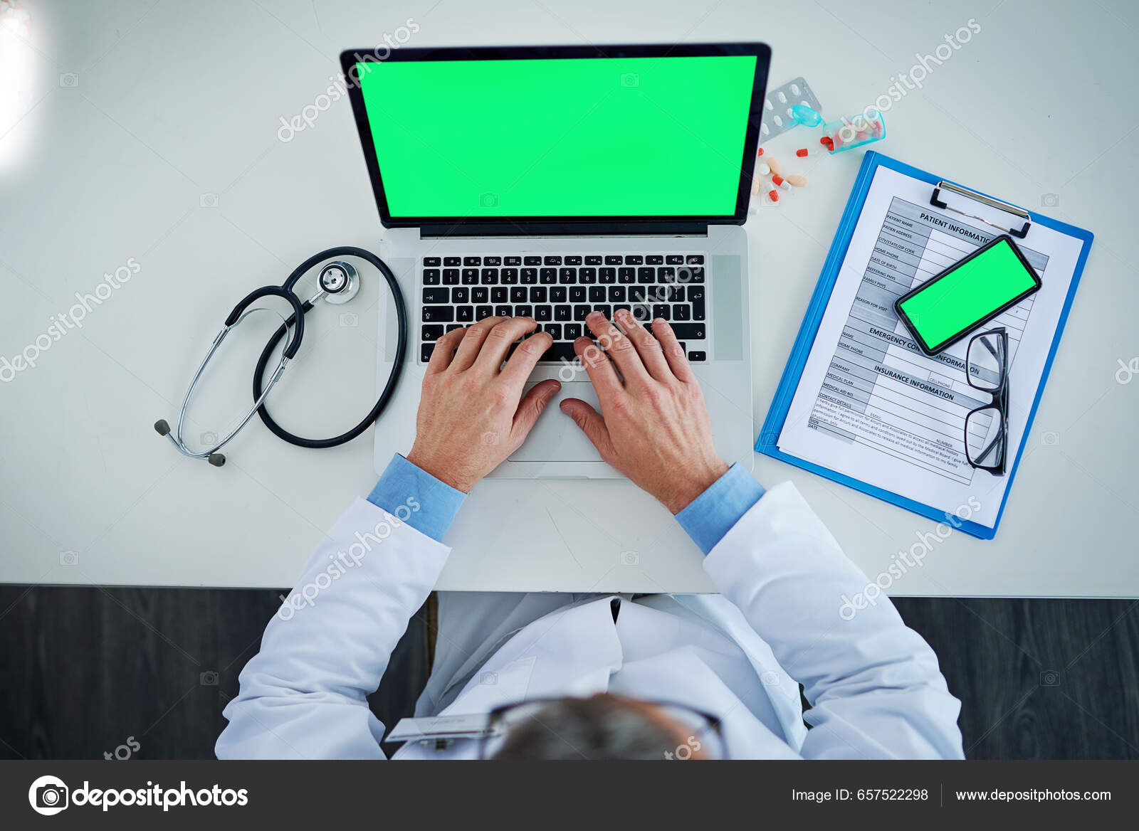 Laptop Green Screen Doctor Hands Medicine Documents Healthcare Service ...