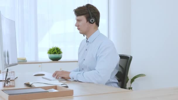 300,493 Workplace Videos, Royalty-free Stock Workplace Footage ...