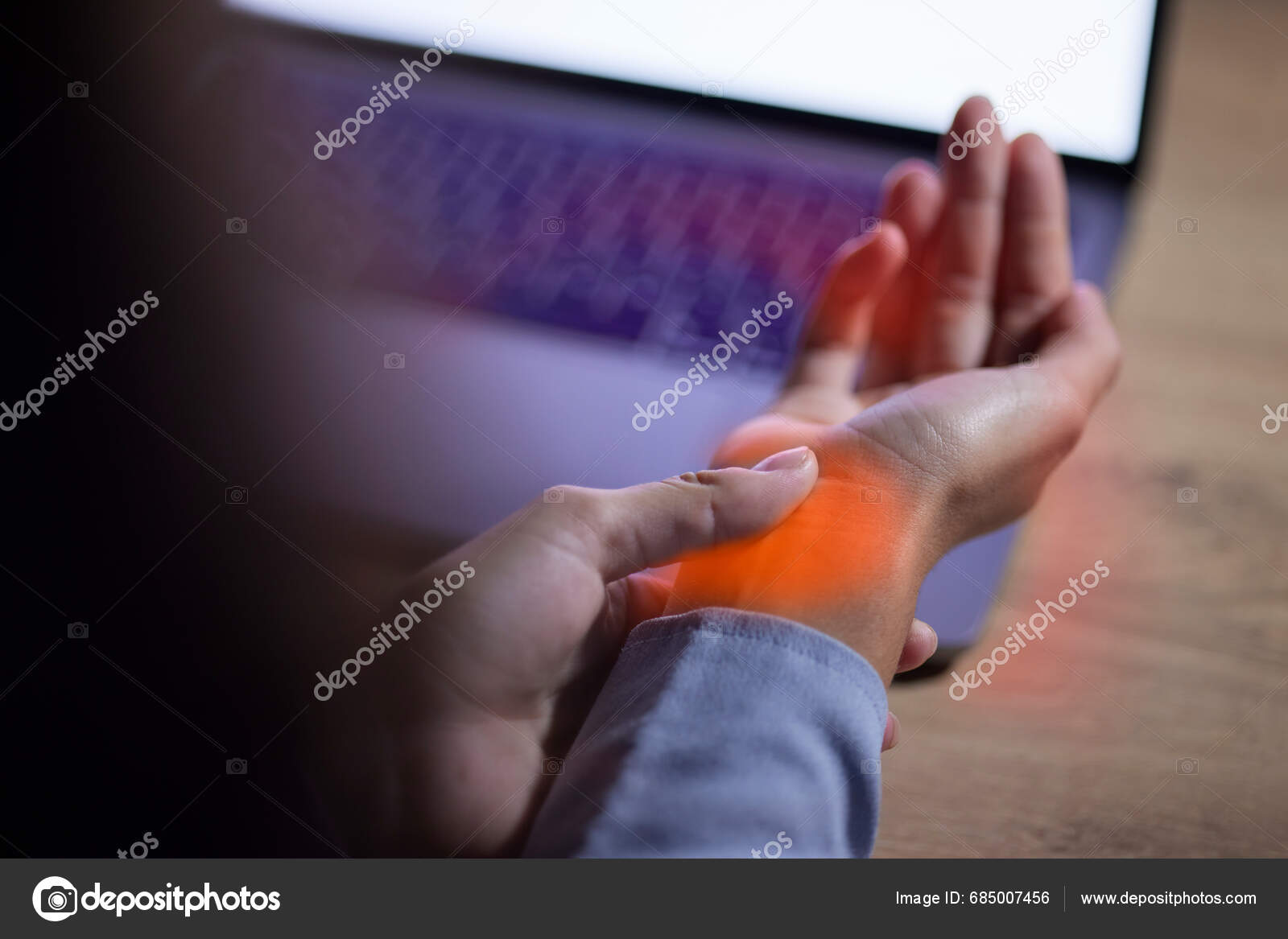 Wrist Injury Office Hands Pain Accident While Typing Laptop Workplace ...