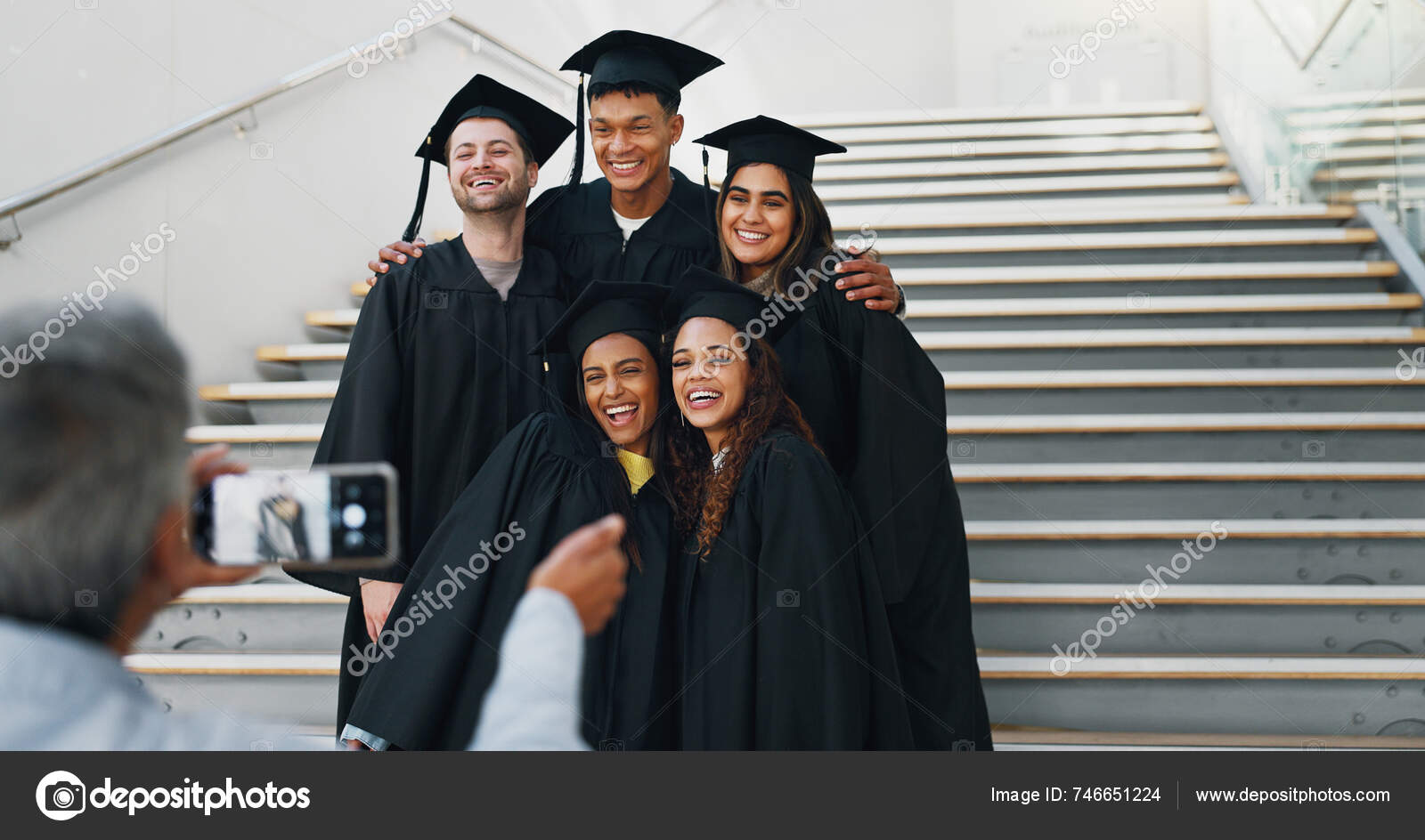 Students Graduation Happy Campus Photography Support Smile Achievement ...
