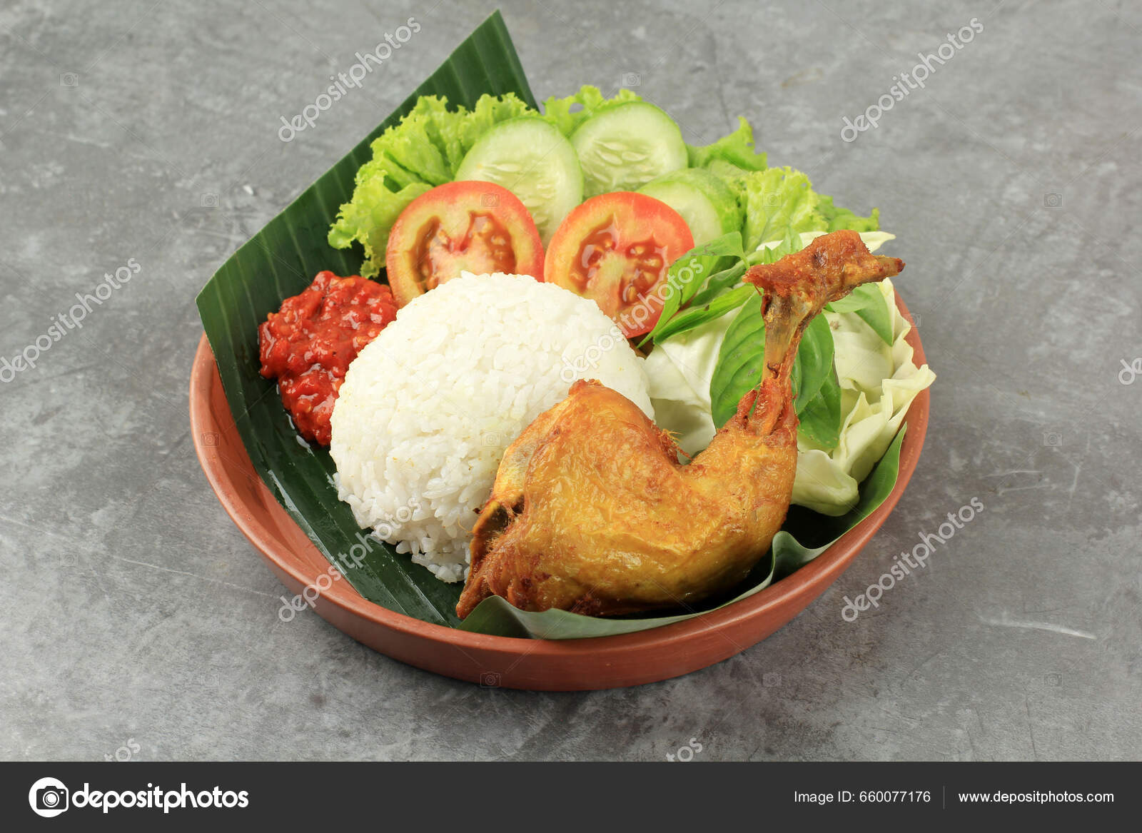 Pecel Ayam Nasi Ayam Goreng Sambal Terasi Fried Chiken Rice — Stock ...