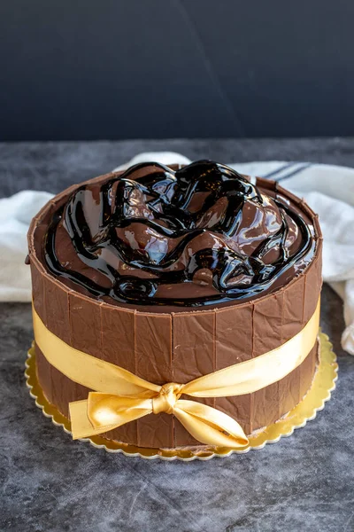 Pastel de barro fotos de stock, imágenes de Pastel de barro sin ...