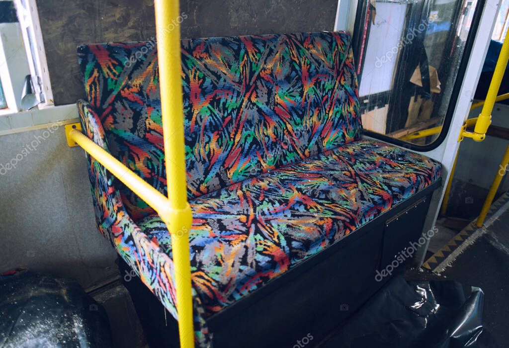 Sucio polvoriento retro 1960 asientos patrón de un viejo olvidado ...