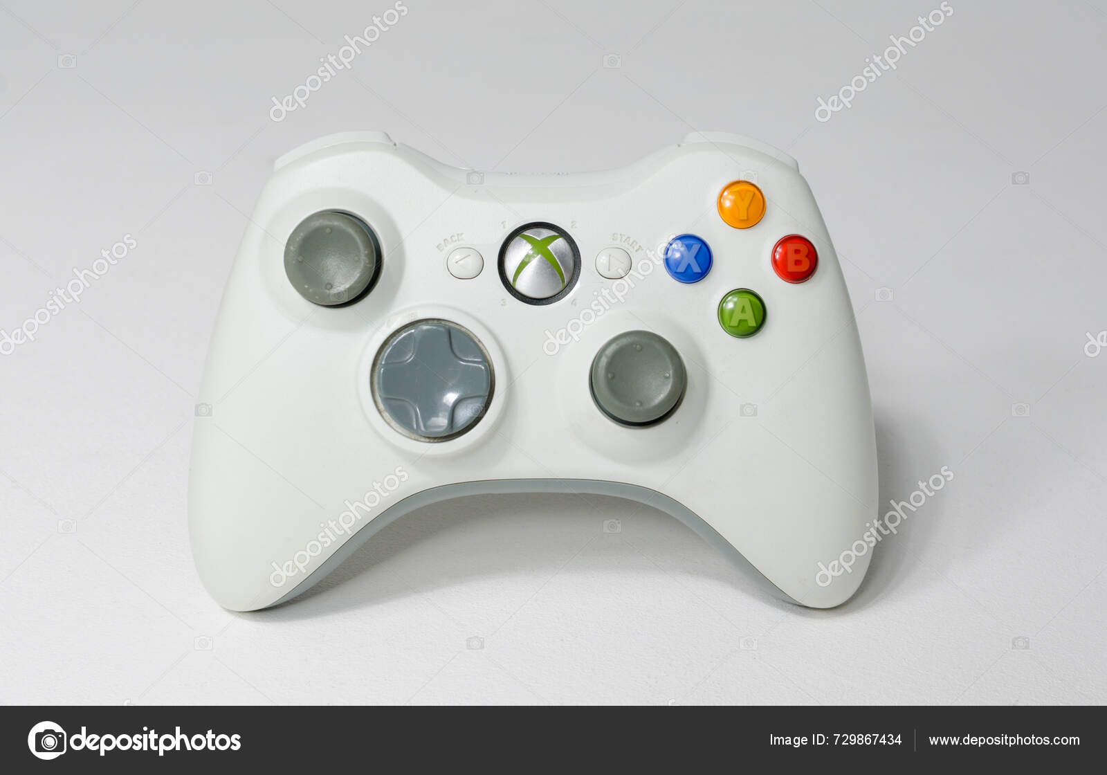 London 2020 White Futuristic Microsoft Xbox 360 Controller White Studio ...