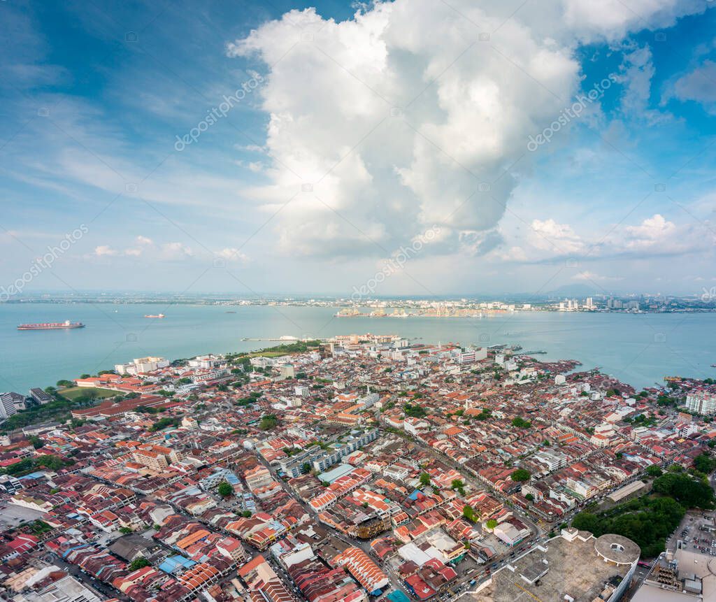 Impresionantes vistas de la ciudad y el estrecho de Malaca, desde la ...