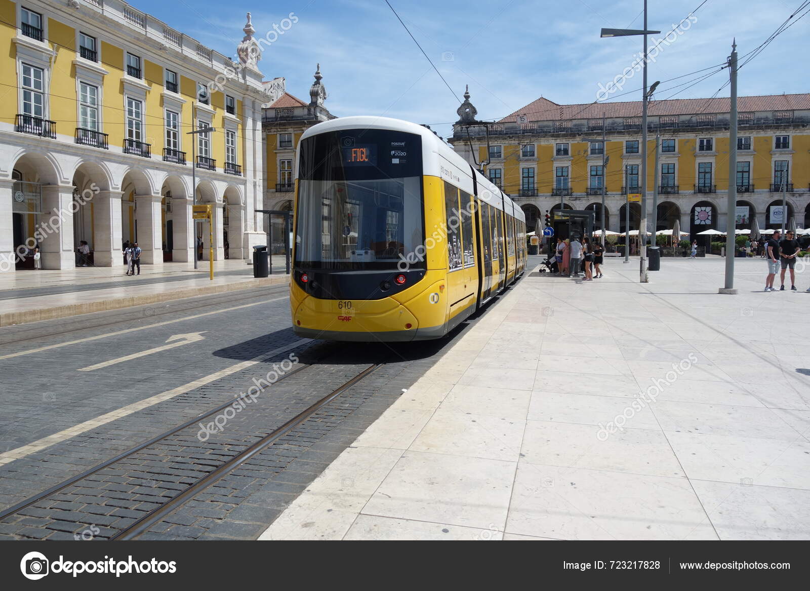 Lisboa Portugal Maio 2024 Carris Streetcar Atravessa Centro Cidade ...