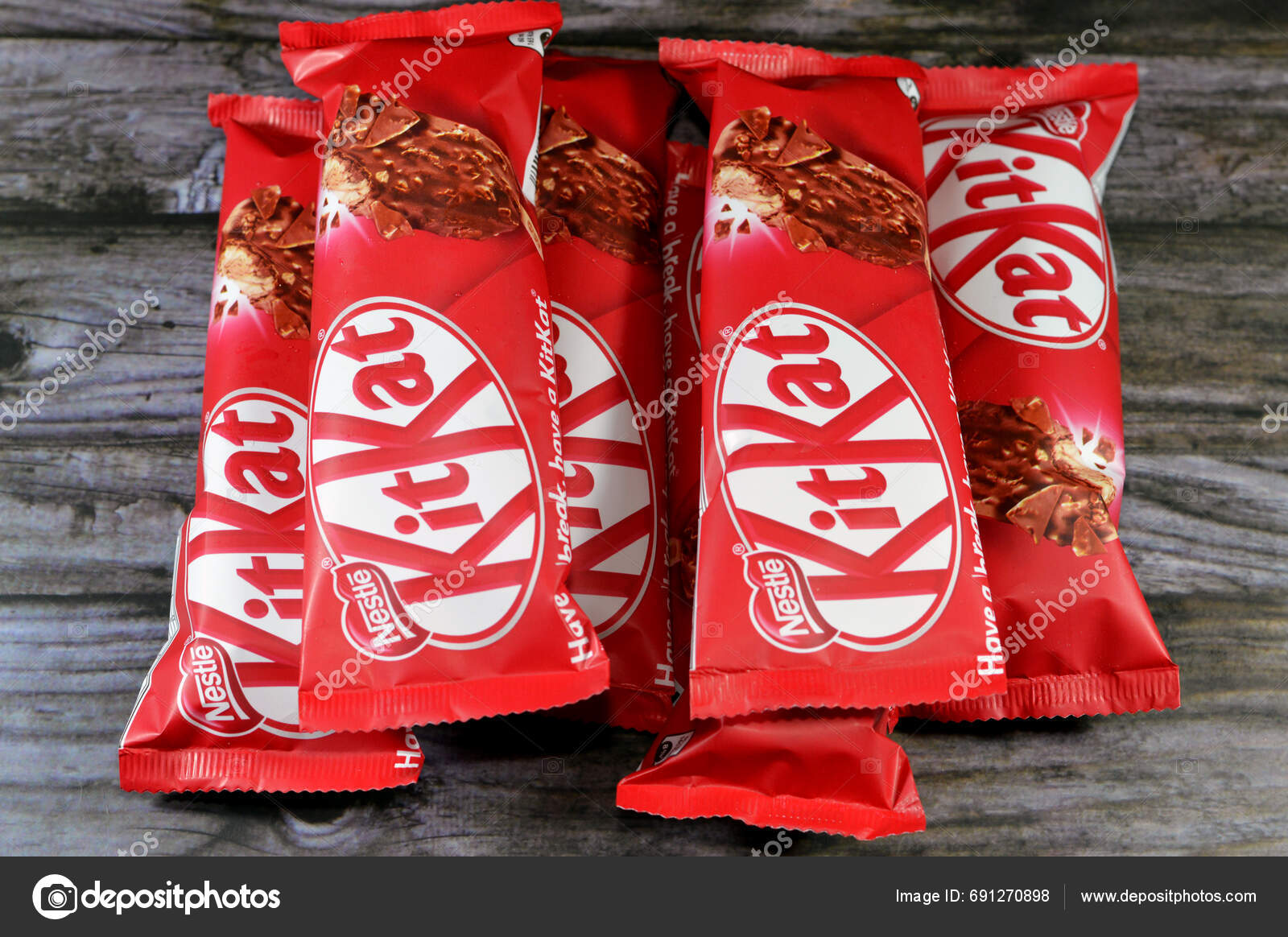 Cairo Egypt December 2023 Kitkat Stick Ice Cream Vegetable Fat — Stock ...