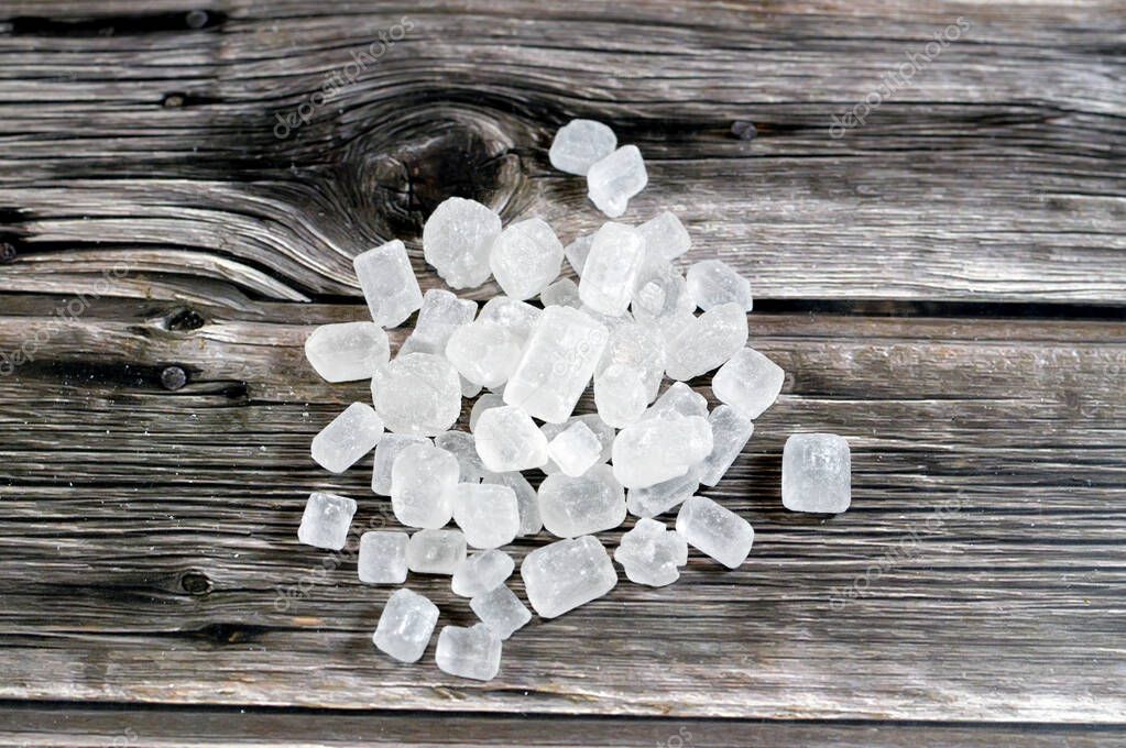 pila de terrones de azúcar de cristal de roca, un tipo de confección ...