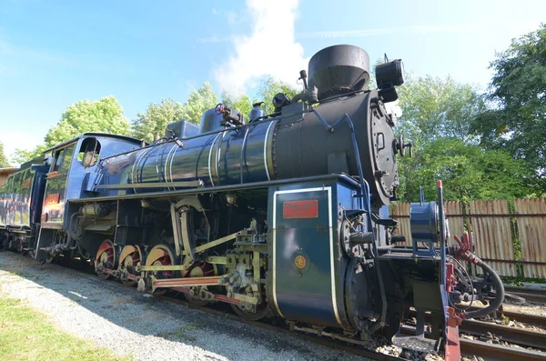 Steam hire Stock Photos, Royalty Free Steam hire Images | Depositphotos