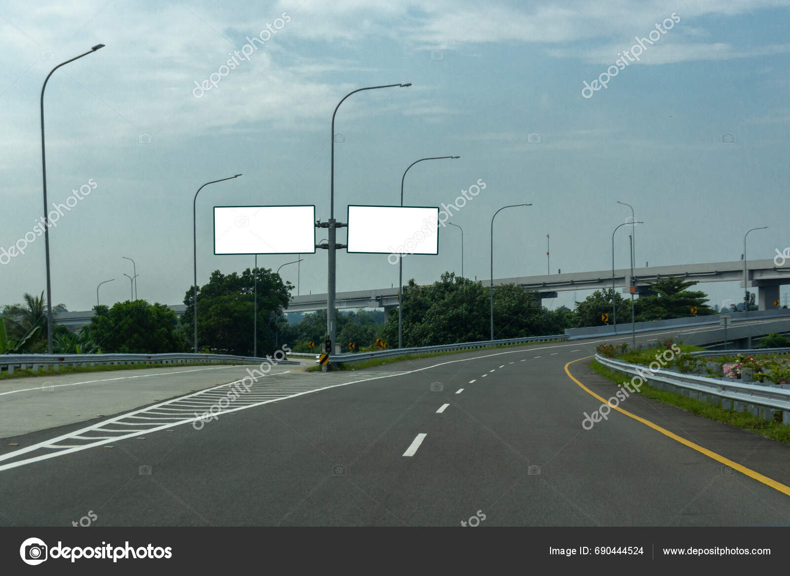 Blank Way Sign Different Place Highway Freeway Copy Space Highway ...