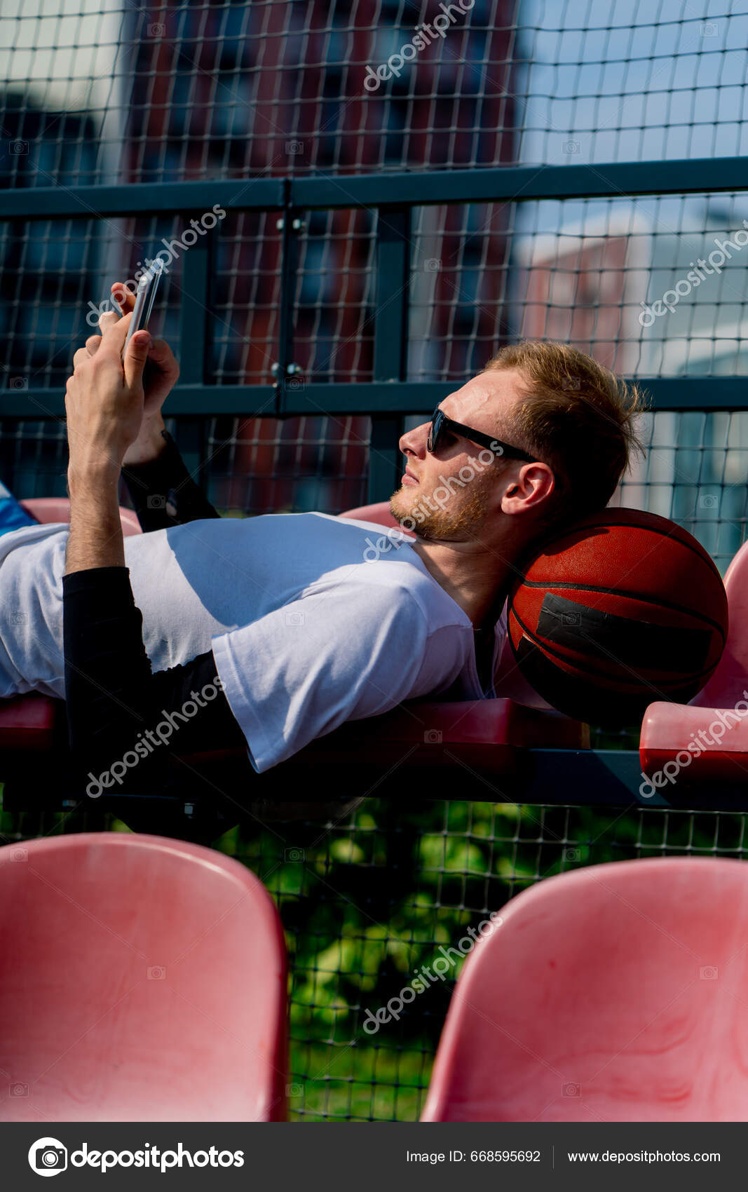 Tall Guy Basketball Player Lays His Head Ball Stares Clipboard — Stock ...