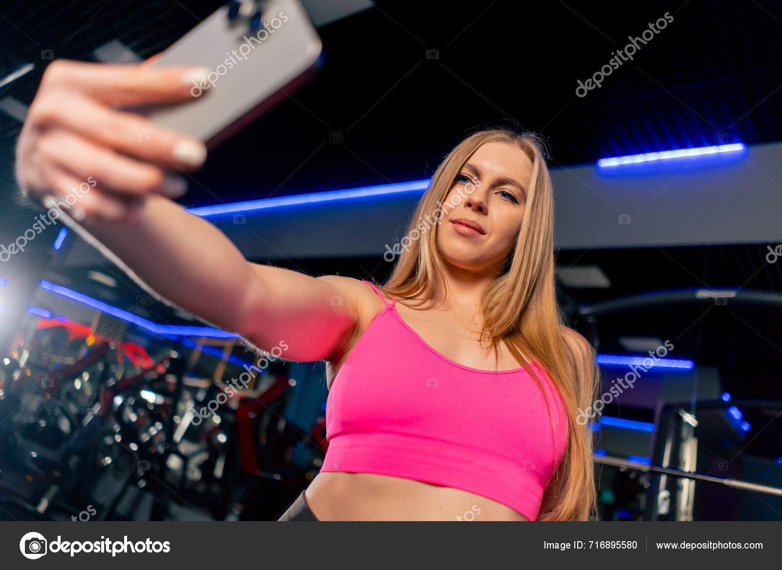 Close Low Shot Gym Young Beautiful Girl Long Hair Pink — Stock Photo ...