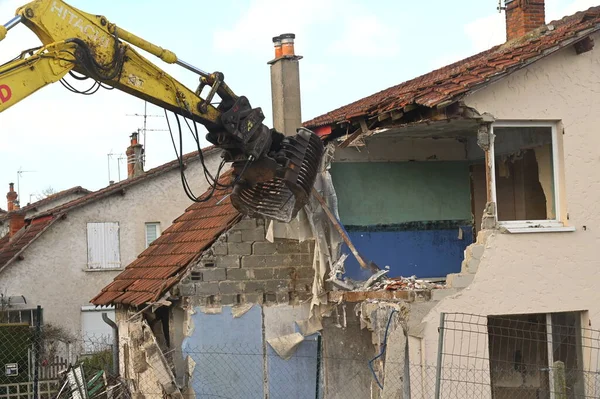 Home demolition Stock Photos, Royalty Free Home demolition Images ...