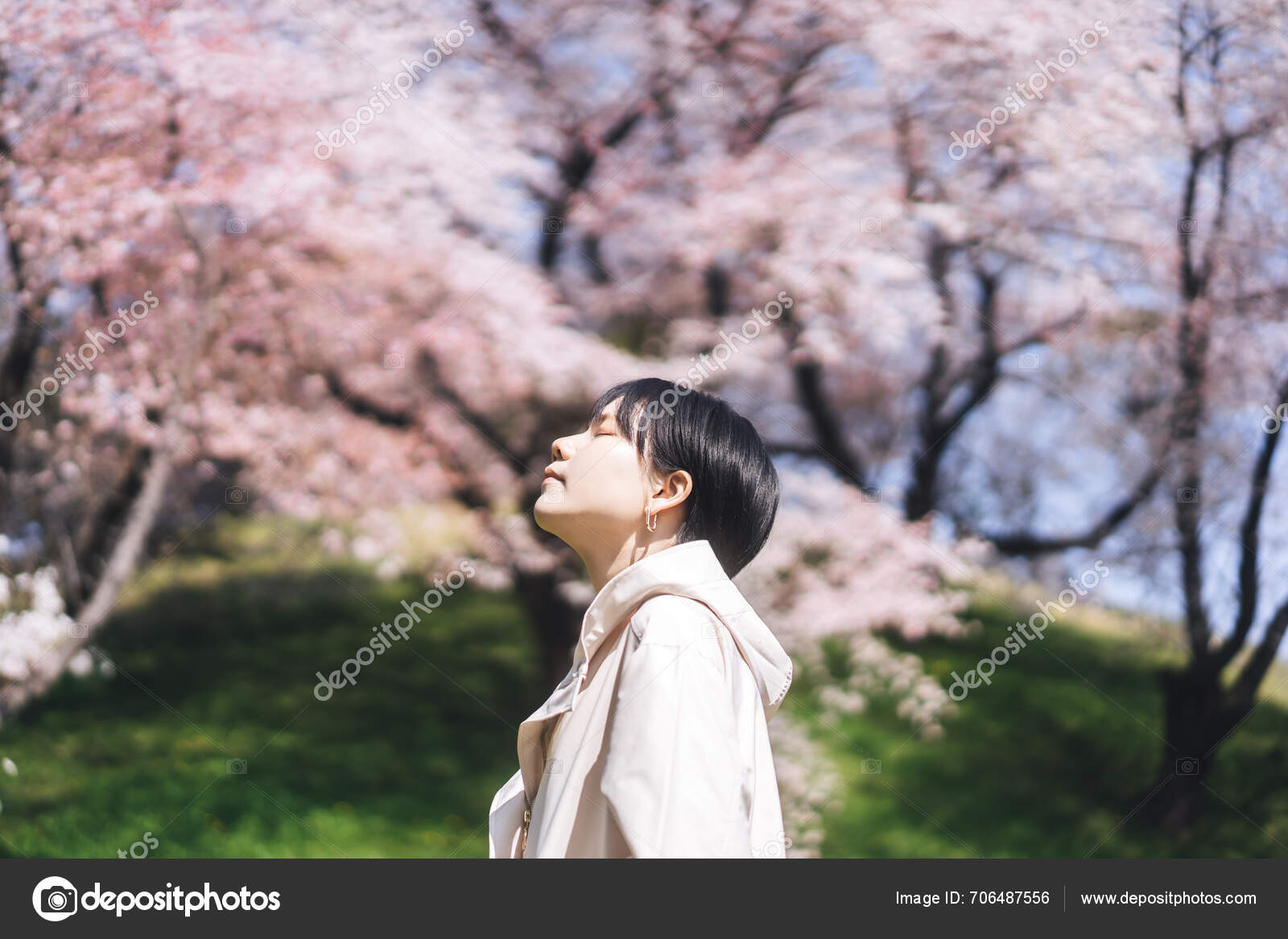 Side View Portrait Beautiful Japanese Woman Short Hair Closing Eye ...