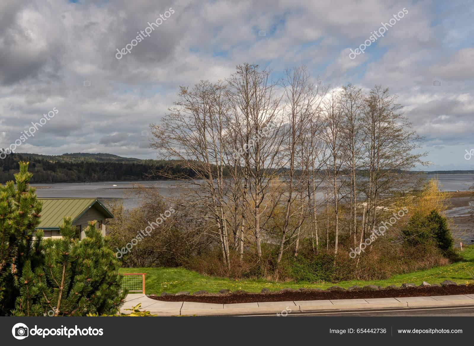 Sequim Bay Countryside James Town Beach Usa — Stock Photo © wirestock ...