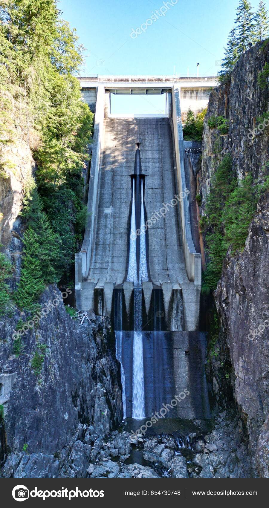 Vertical Shot Cleveland Dam Capilano River Regional Park Canada — Stock ...