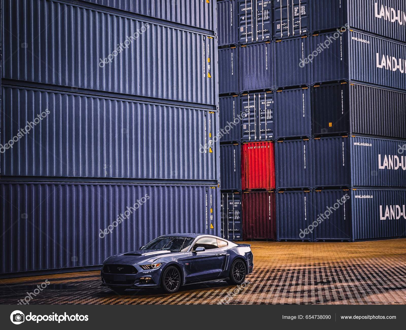 Car Container Shipping Export Import — Stock Editorial Photo ...
