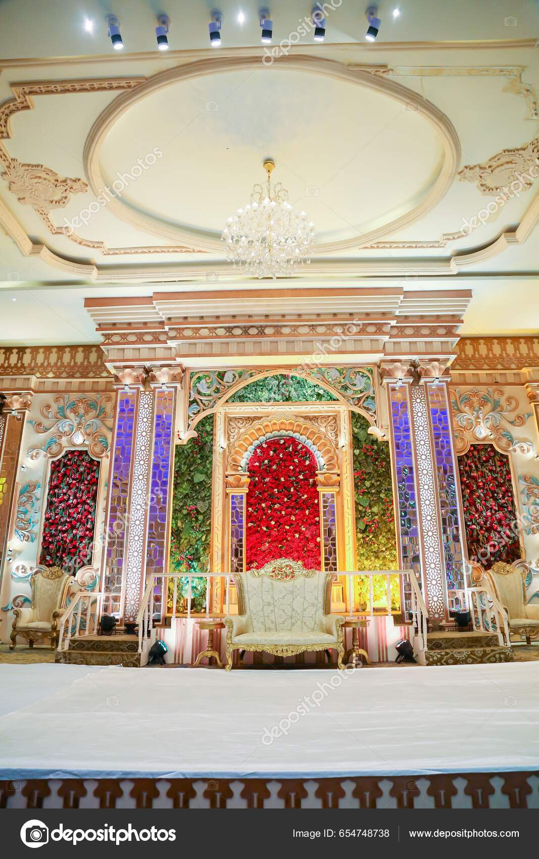 Beautiful Decorations Cultural Program Wedding Decorations Props ...