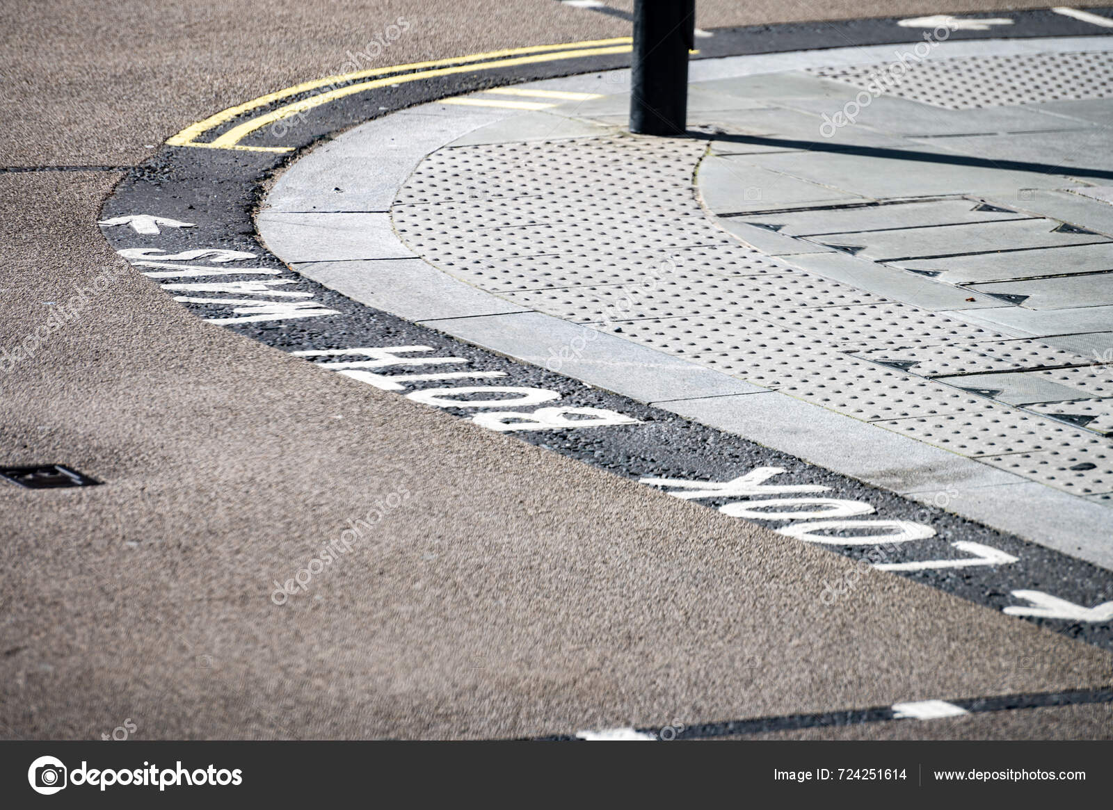 Transportation London City Roads Road Signes Street Signes Different ...