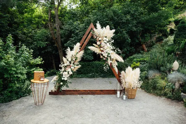 Planos De Jardines Triangulares Casa Bosque / Triangular | ArchDaily