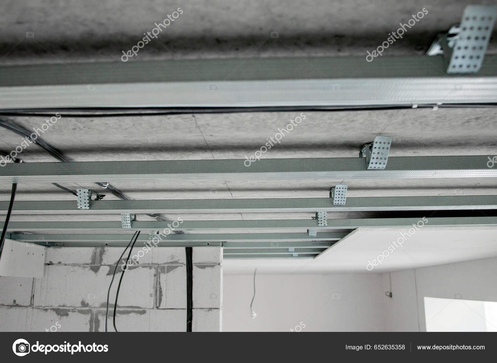 Installing Ceiling Plasterboard | Shelly Lighting