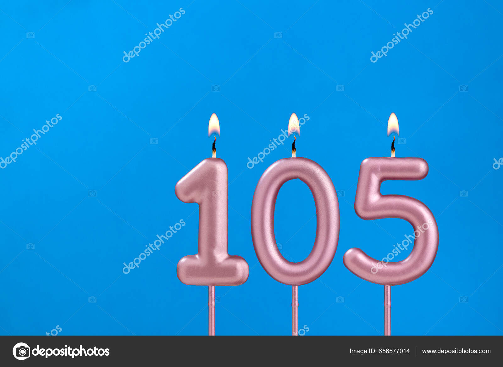 Number 105 Burning Anniversary Candle Blue Foamy Background — Stock ...